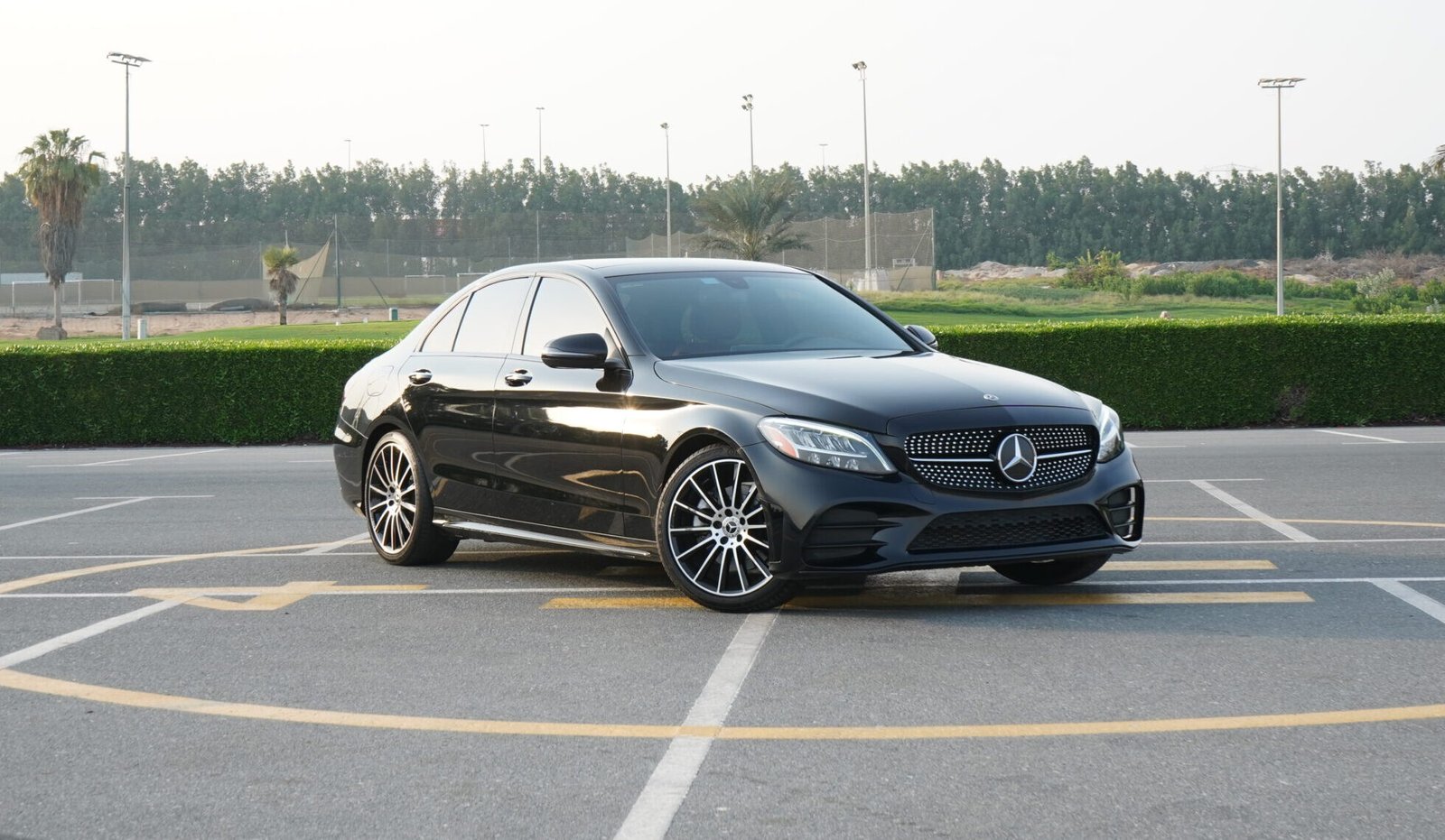 Mercedes Benz C300 - Dubai 2000 Cars