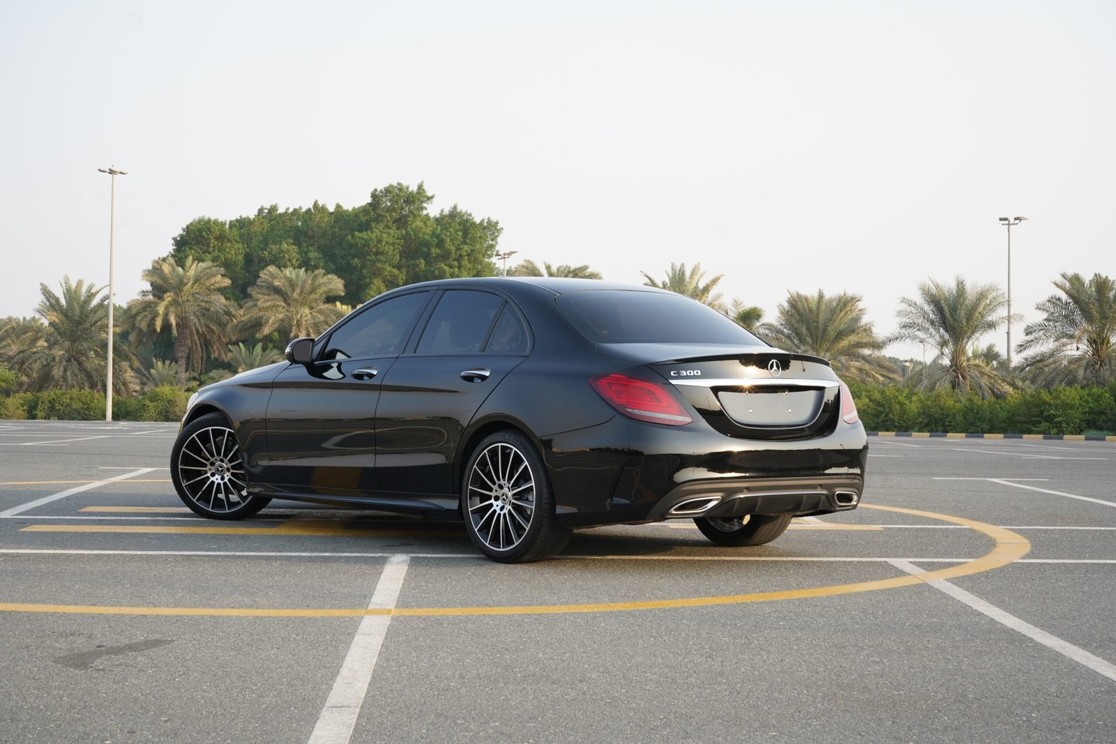 Mercedes Benz C300 - Dubai 2000 Cars