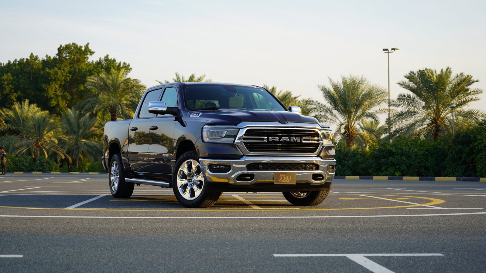 DODGE RAM BIGHORN - Dubai 2000 Cars